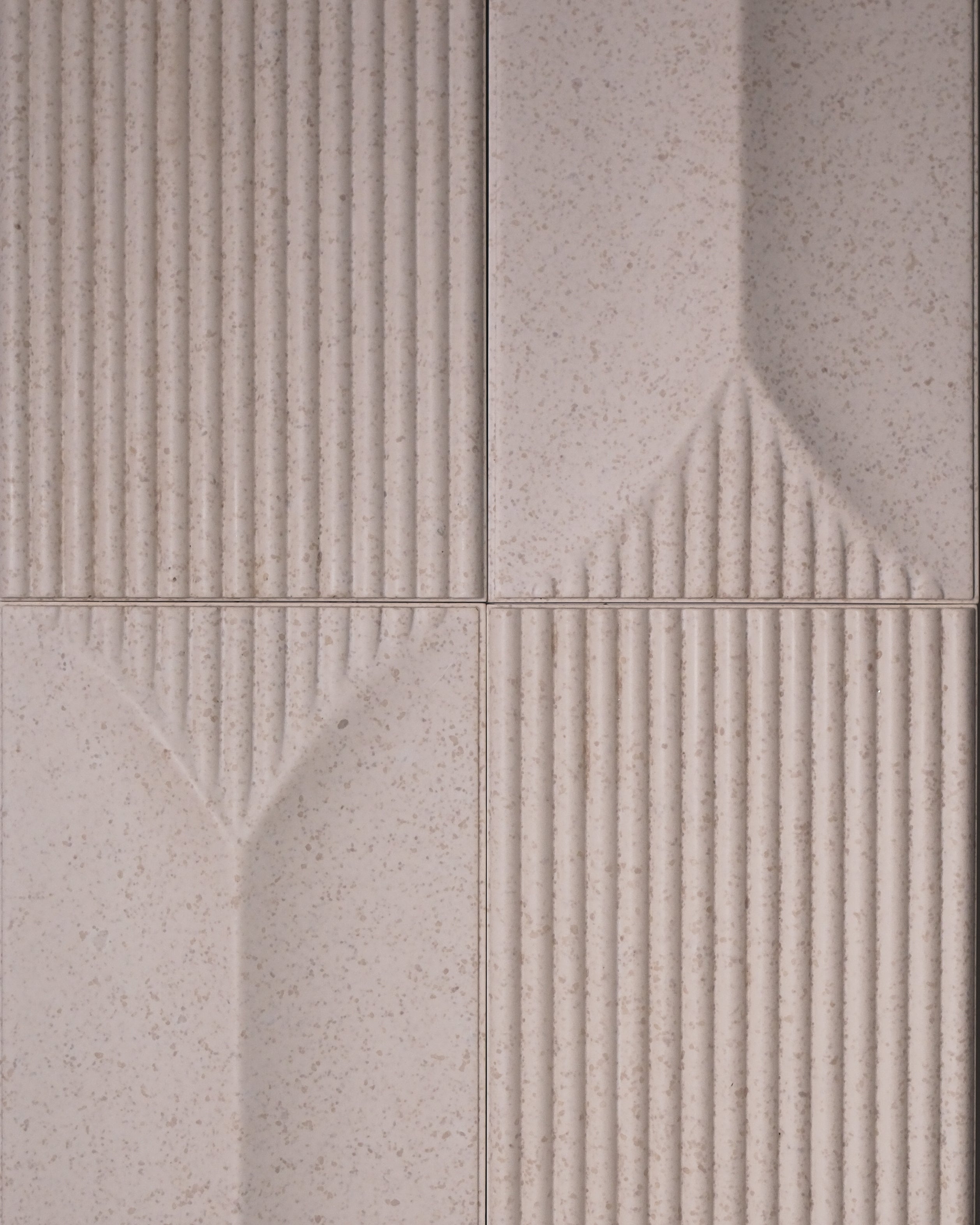 Tiles – Materia Madura